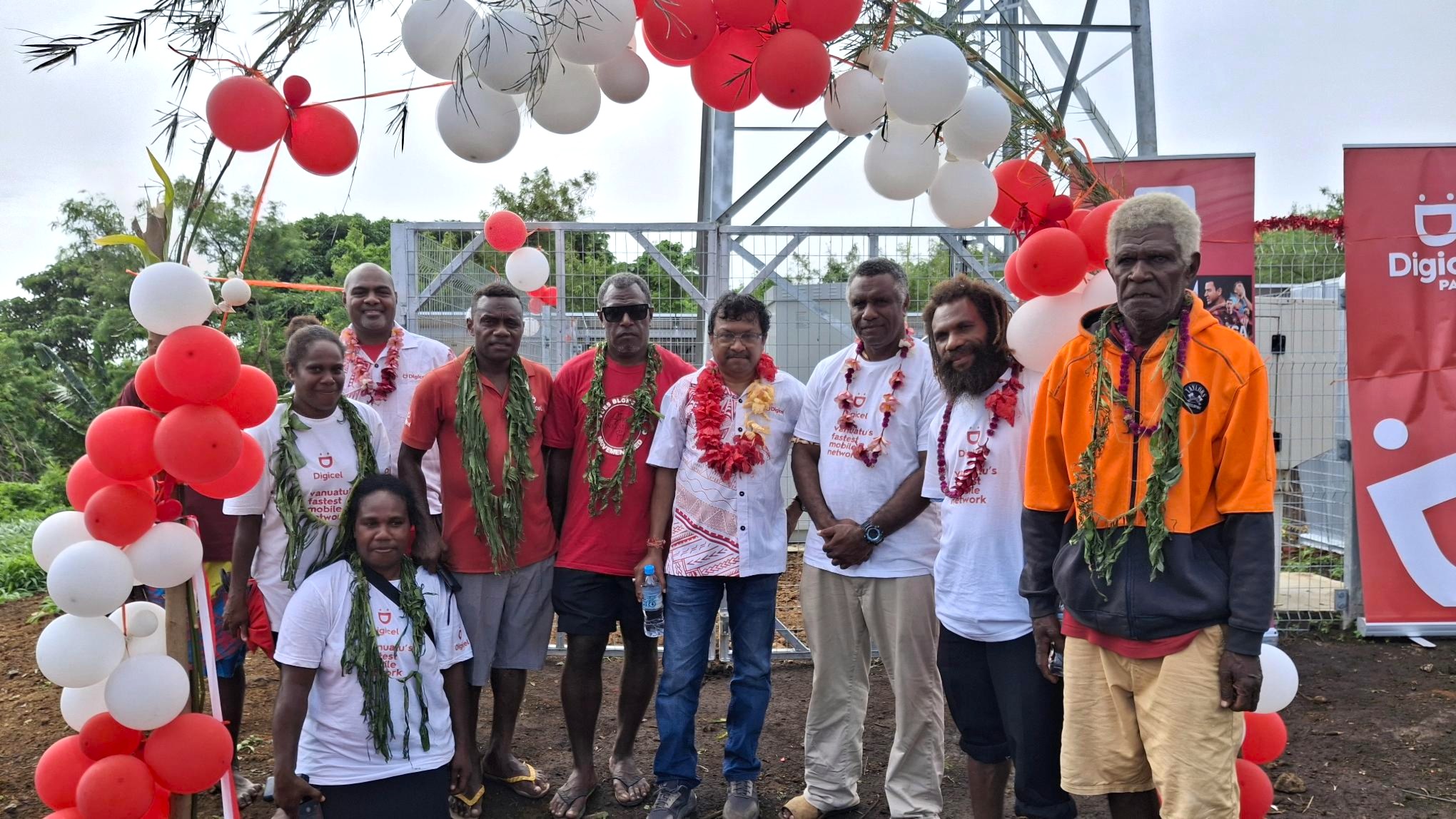 Digicel Vanuatu launches new mobile tower on Tanna